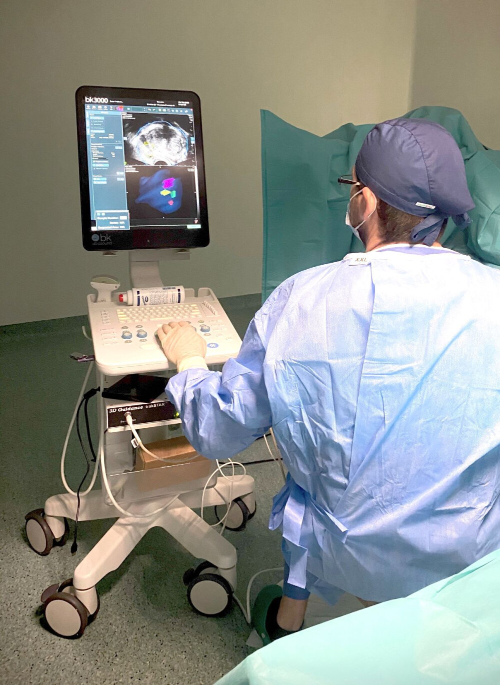 Urologie Arad: din cele peste 80 de puncții pentru biopsie prostatică ...