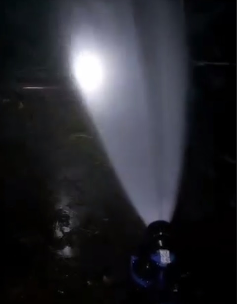 A dat foc la o anexă din Lipova în care se aflau caroserii de mașini și ...