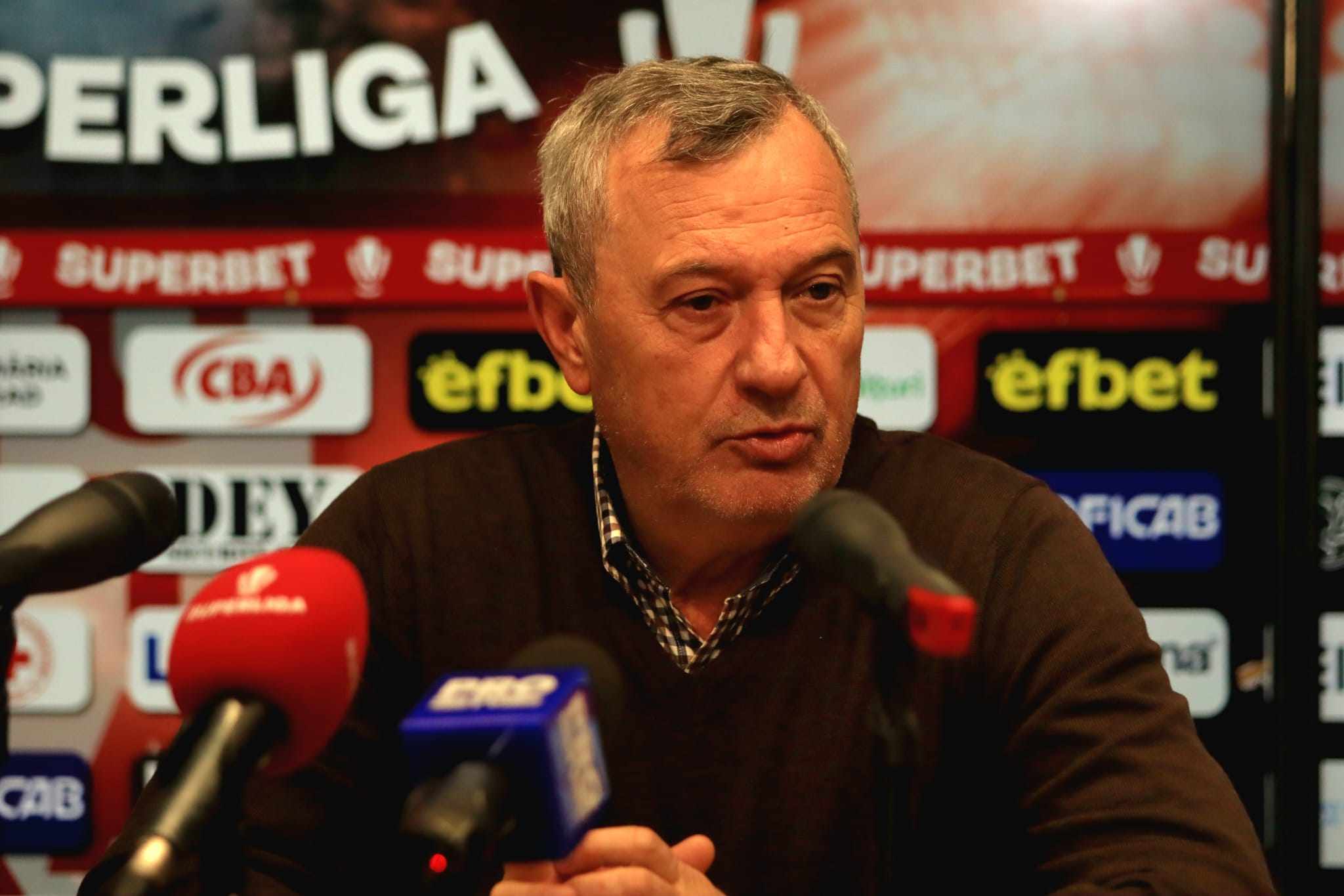 Mircea Rednic a reacționat după ce elevii săi nu au participat la ...